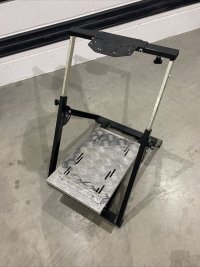 Moza R9 mounting | OverTake.gg